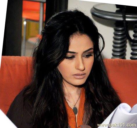 Gallery > Actresses > Erum Akhtar > Erum Akhtar high quality! Free download 472x442 - Pak101.com