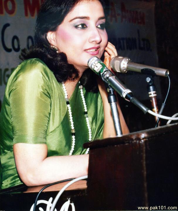 Gallery > Singers > Nahid Akhtar > Nahid Akhtar high quality! Free download 607x720 - Pak101.com