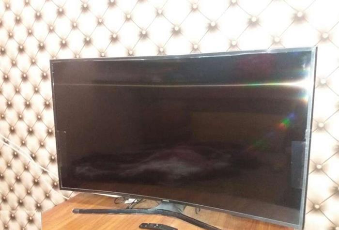For sale Samsung UHD smart curved LED TV ku7350 49" inches. for Rs ...
