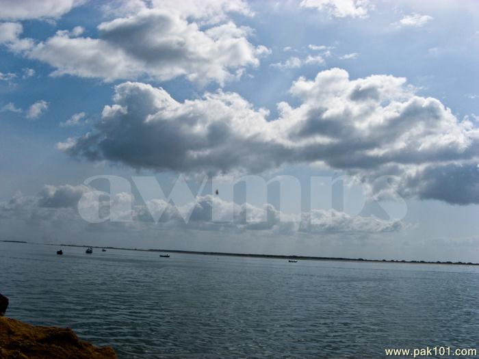 Photo Tour Of Sea View Do Dariya (D.H.A) Defence Karachi. Pakistan ...