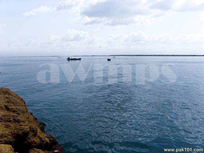 Photo Tour Of Sea View Do Dariya (D.H.A) Defence Karachi. Pakistan ...
