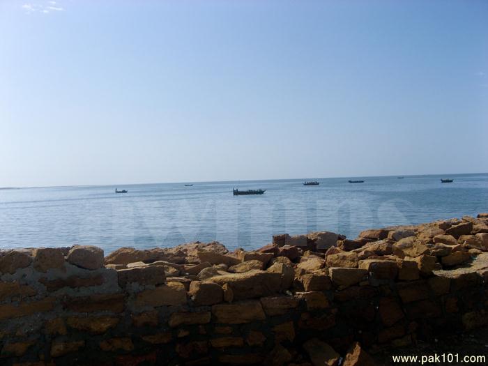 Photo Tour Of Sea View Do Dariya (D.H.A) Defence Karachi. Pakistan ...