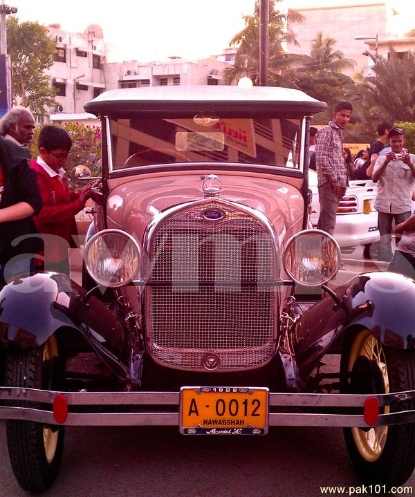 Vintage & Classic Car Club of Pakistan (VCCCP) Annual Car Show 24-Feb-2013, Karachi At Forum ...