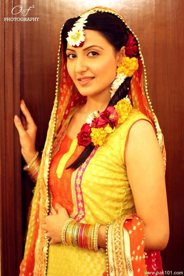 Pakistani actress Maheen Rizvi ties knot with Rehman Ray Saiyed - News ...