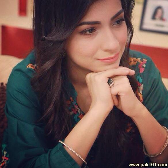 Dua Malik sister of Humaima Malik Blessed with Baby Girl - News And ...