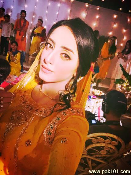 Sanam Chauhdry Latest Photoshoot for Drama in Mayoon Scene ...