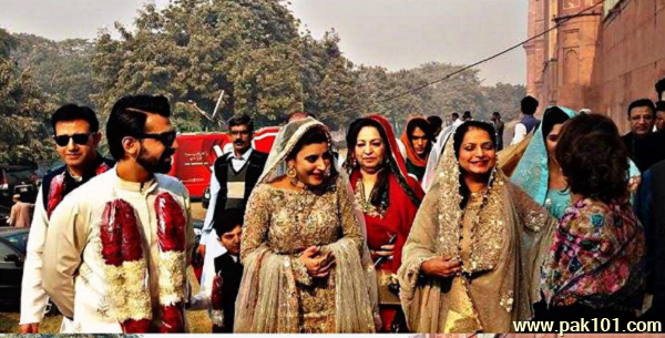 Pakistani Actress Urwa Hocane And Singer Farhan Saeed Finally Tie the ...