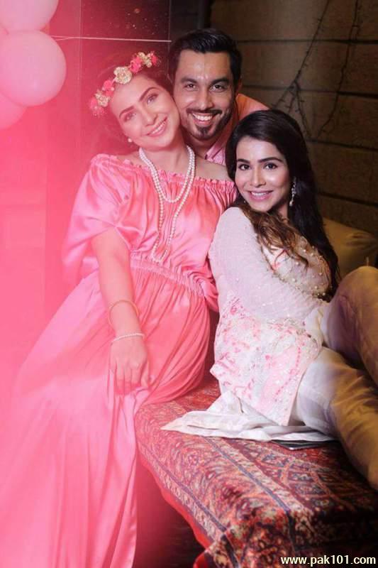 Dua Malik Celebrates First Birthday of Her Daughter Ziyara - News And ...