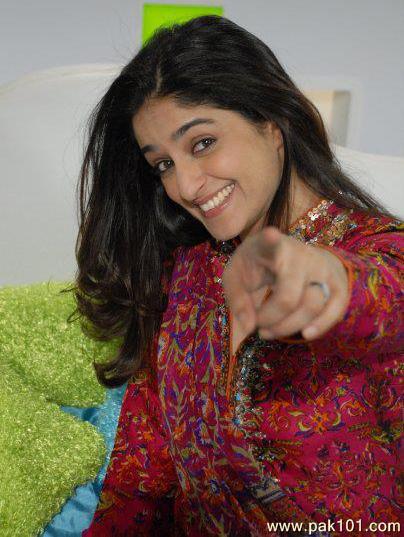 Pakistani Actress Nadia 60 Photos - Moonagedaydream.film
