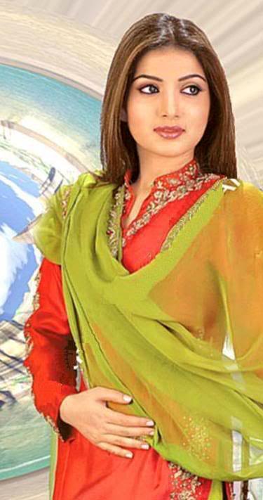 Pakistani Actress Sara Chaudhry Wedding Pics