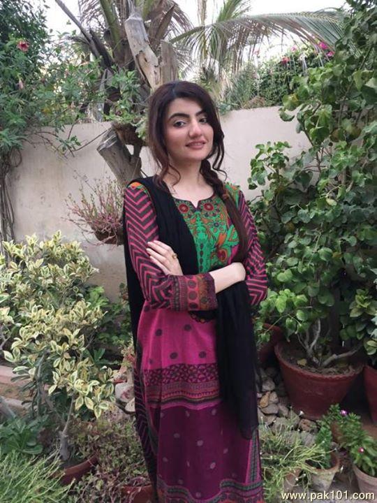 Celebrities Actresses Tv Zainab Jamil Photos Zainab Jamil Pakistani Female Model