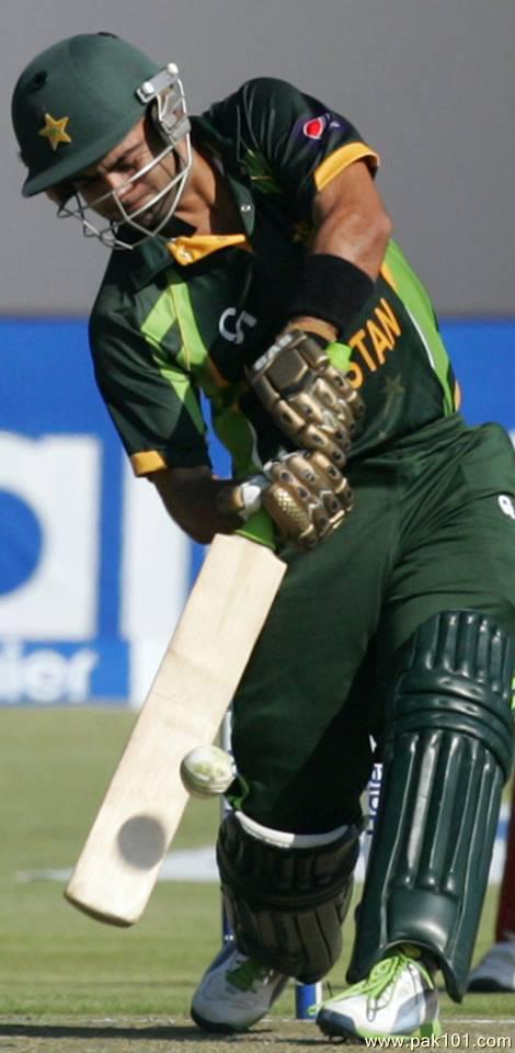 Pakistani Cricket Players Biography Wallpapers : Ahmed Shehzad