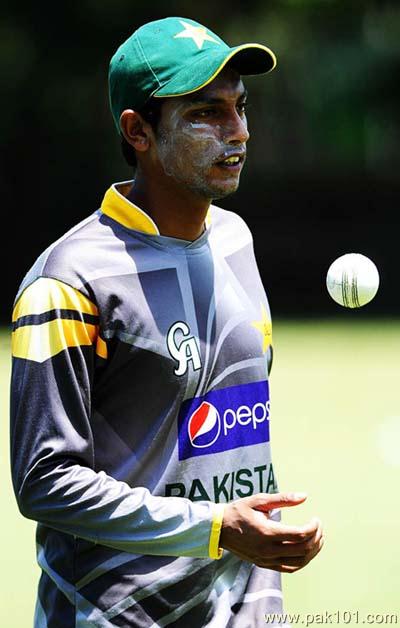 Gallery > Cricketers > Raza Hasan > Raza Hasan high quality! Free ...