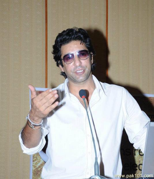 Gallery > Cricketers > Wasim Akram > Wasim Akram high quality! Free ...
