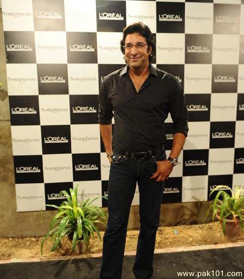 Gallery > Cricketers > Wasim Akram > Wasim Akram high quality! Free ...