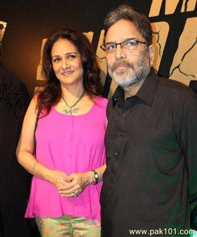 Gallery > Events & Shows > Celebrities at the Premier of Main Hoon ...