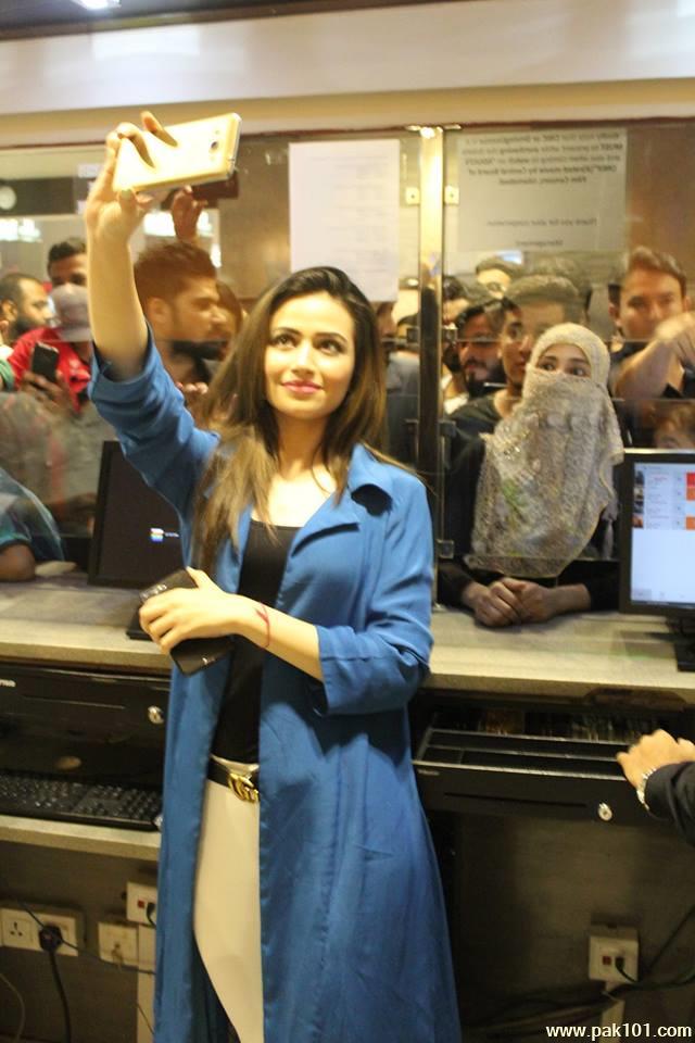 Gallery > Events & Shows > Mehrunisa V Lub U Cast at Atrium Cinemas ...