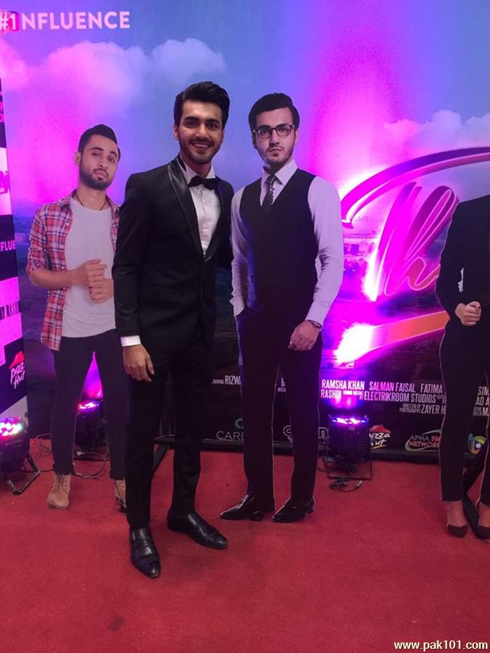 Gallery > Events & Shows > Thora Jee Le - Premiere Show At Nueplex Karachi > Thora Jee Le ...