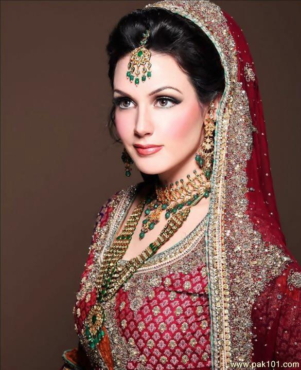 Gallery > Models (Female) > Aisha Linnea Akhtar > Aisha Linnea Akhtar ...