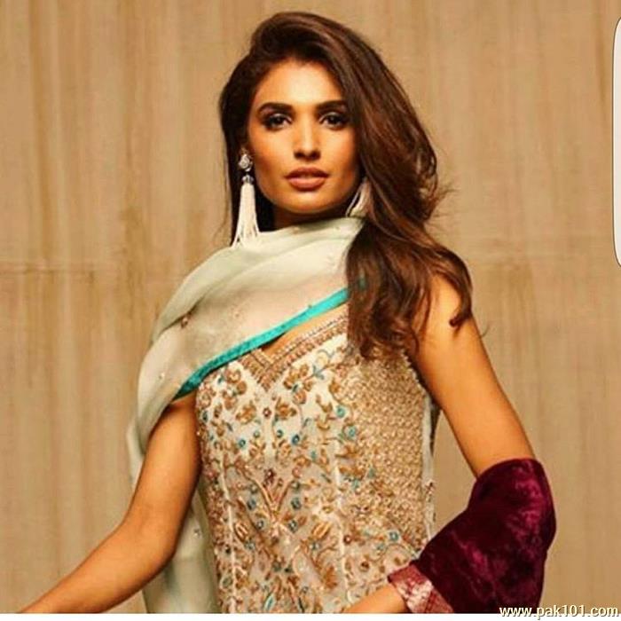 Celebrities > Female Models > Amna Ilyas > Photos > Amna Ilyas ...