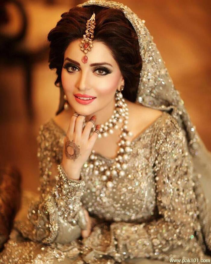 Celebrities > Female Models > Armeena Rana Khan > Photos > Armeena Rana ...