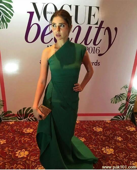 Celebrities > Female Models > Mahira Khan > Photos > Mahira Khan ...