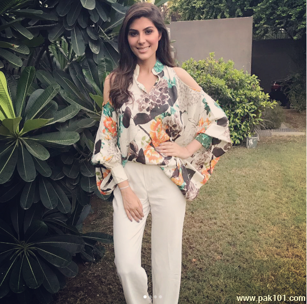 Gallery > Models (Female) > Naaz Norouzi > Naaz Norouzi -Irani Fashion ...