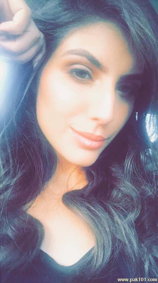 Gallery > Models (Female) > Naaz Norouzi > Naaz Norouzi -Irani Fashion ...