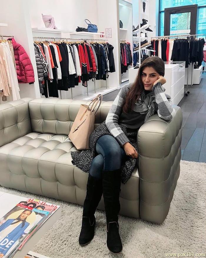 Gallery > Models (Female) > Naaz Norouzi > Naaz Norouzi -Irani Fashion ...