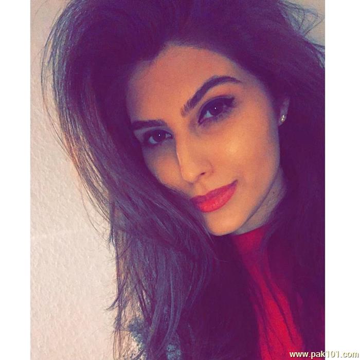 Gallery > Models (Female) > Naaz Norouzi > Naaz Norouzi -Irani Fashion ...