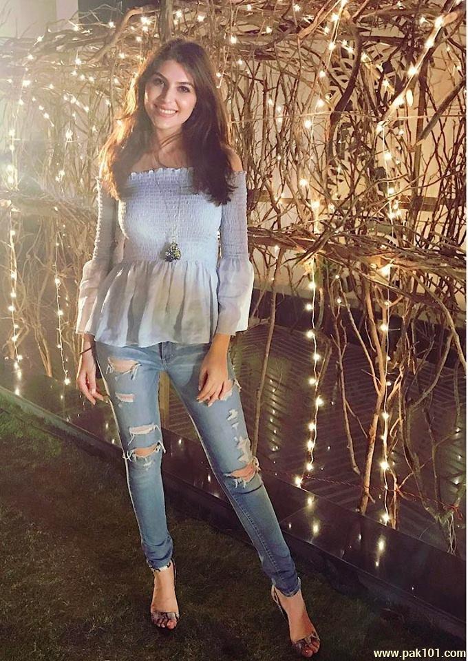 Gallery > Models (Female) > Naaz Norouzi > Naaz Norouzi -Irani Fashion ...