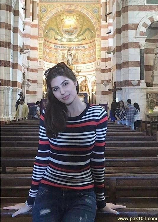 Gallery > Models (Female) > Naaz Norouzi > Naaz Norouzi -Irani Fashion ...