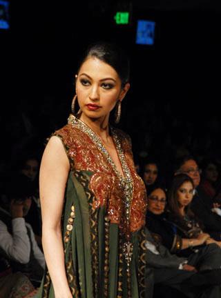 Gallery > Models (Female) > Rubya Chaudhry > Rubya Chaudhry high ...