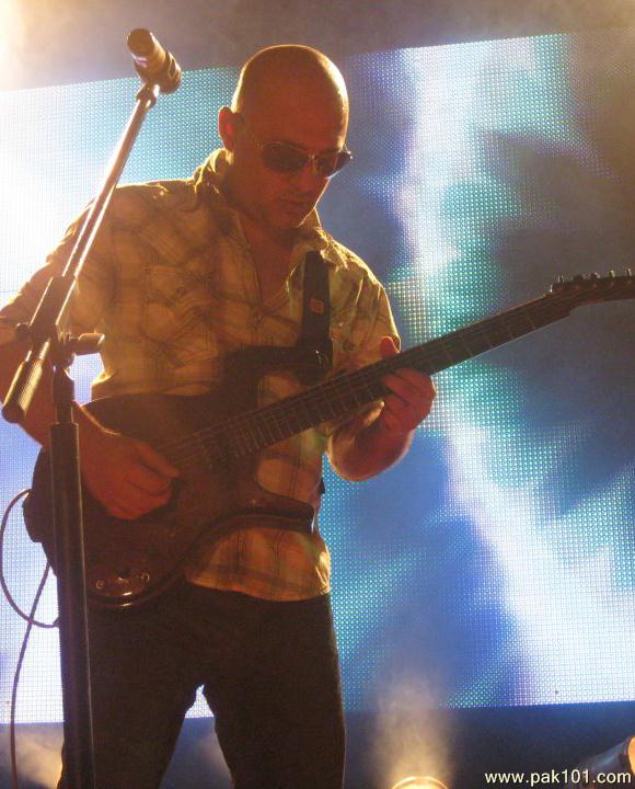 Gallery > Singers > Ali Azmat > Ali Azmat high quality! Free download ...