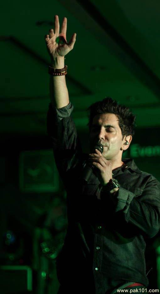 Gallery > Singers > Faakhir Mehmood > Faakhir Mehmood high quality ...